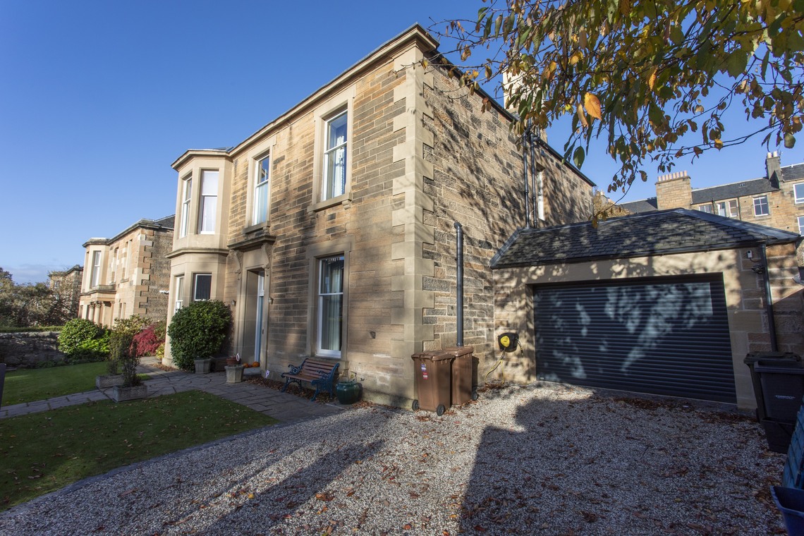 Stunning Merchiston family Home Renovation: Vaulted Extension, Crittal ...